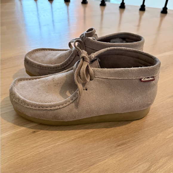Clarks | Shoes | Clarks Kids Beige Suede Moccasins | Poshmark